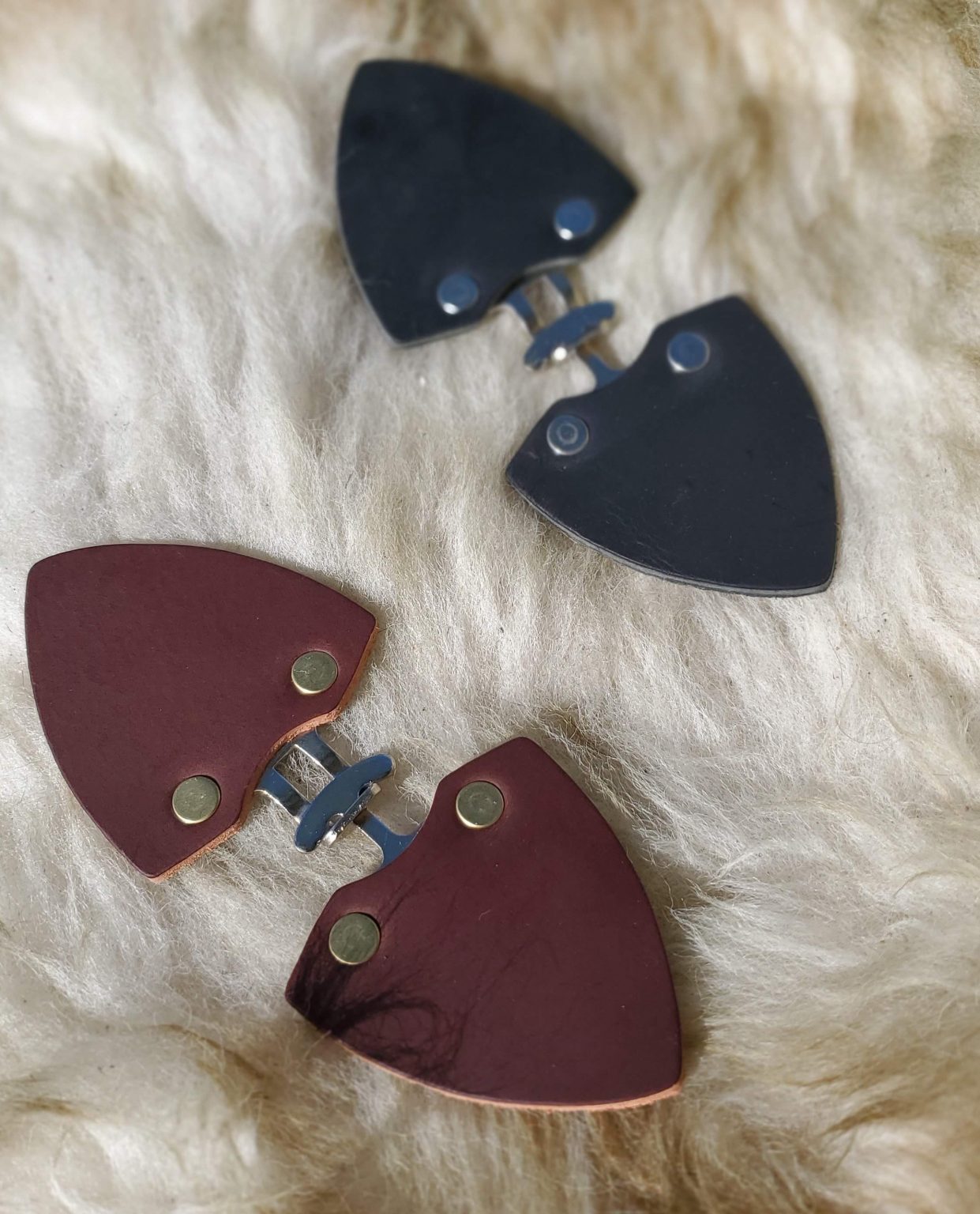 Cloak Clasps ~ Red Falcon
